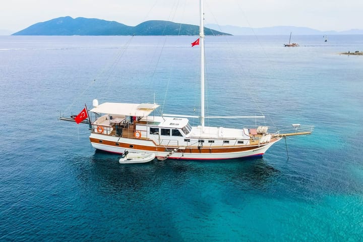 Bodrum Boat Trip: An Unforgettable Journey in the Blue Waters of